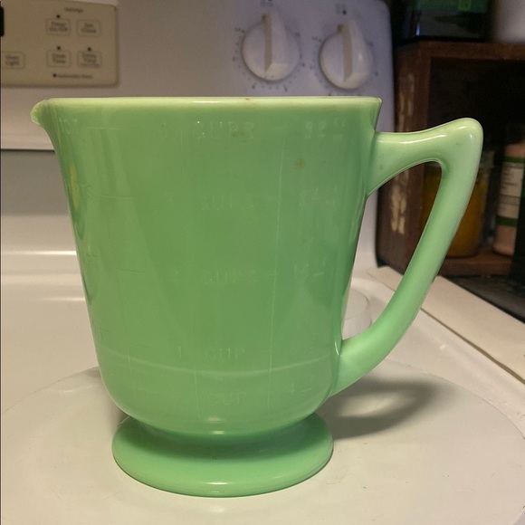 Antique | Kitchen | Mckee 32 Oz Quart Four Cup Uranium 193s Jadeite ...